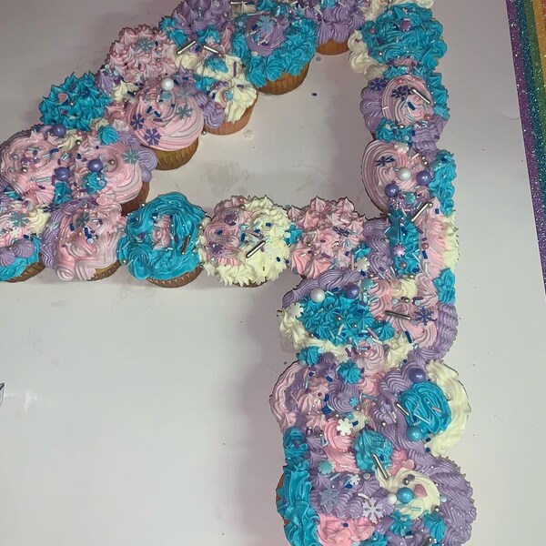 manvscakes - Etsy