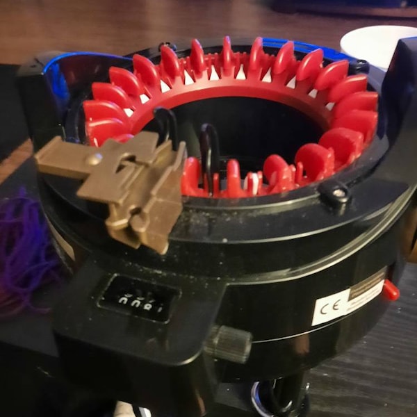 Addi Express Knitting Machine With 22 Needles 990-2 - Etsy