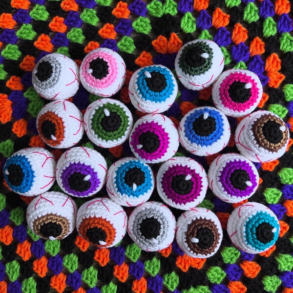 Keychains Devil&angel With Wings Crochet Heart Keychain Pattern ...