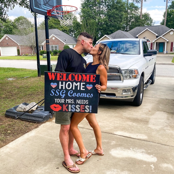 Welcome Home Wife Spouse Husband Sign Template Kisses Homecoming Back ...