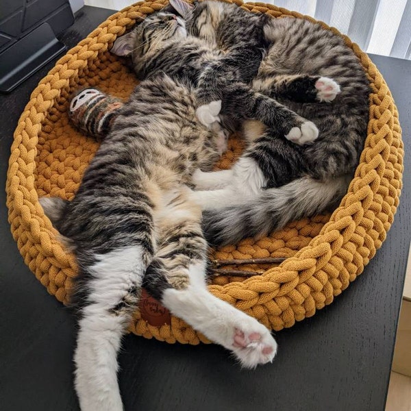 Chunky Chrochet Cat Bed / Basket - Etsy
