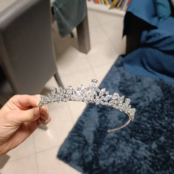 Handmade Beautiful Sliver Bridal Party Crown Tiara With Cubic Zirconia ...