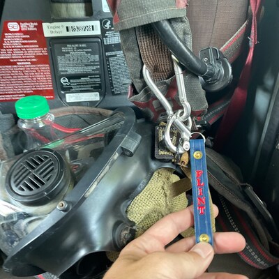 Firefighter SCBA Mask Quick Release Clip - Etsy