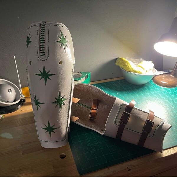 Leather Full "clamshell Style" Gauntlet Pattern / Hand Armor Pattern ...