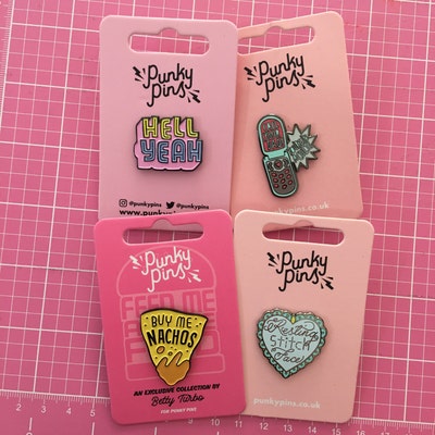 Resting Stitch Face Enamel Pin // Stitching Cross Stitching - Etsy