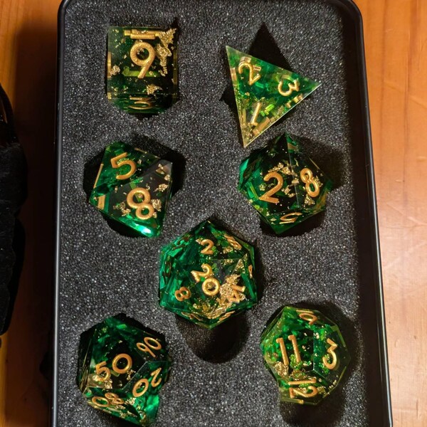 Purple Crystal DND Dice Set – Handmade Engraved/carving Amethyst for ...