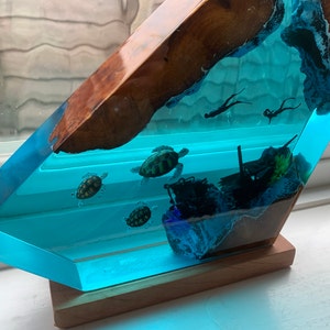 Sea Turtle and Divers Epoxy Resin Lamp,resin Wood Lamp, Epoxy Resin ...