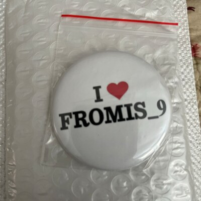 Personalize I Heart Buttons, I Love your Text Here 1.25 or 2.25 Pinback ...