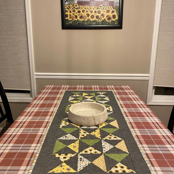 Patchwork Quilted Table Topper or Wall Quilt Hanging, Homemade Spring ...