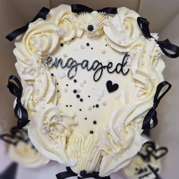 Name Cake Topper - Custom Wood Cake Topper - Personalised - Birthday ...