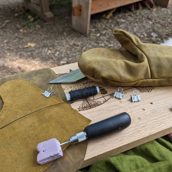 Simple Leather Mitten Pattern for Leathercrafters - Children and Adult ...