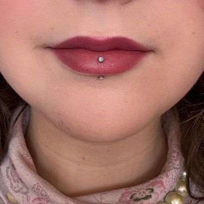 Vertical Labret Bridge Piercing Eyebrow Rings Belly Button Bars Rook ...