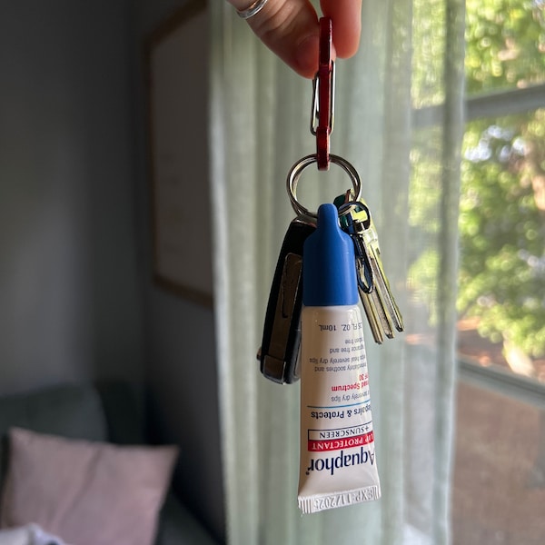 Aquaphor Keychain Replacement Cap for Aquaphor Lip Repair - 3D Printed ...