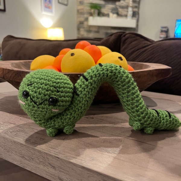 PATTERN: Iggy the Inchworm - Crochet Inchworm Pattern - Amigurumi ...