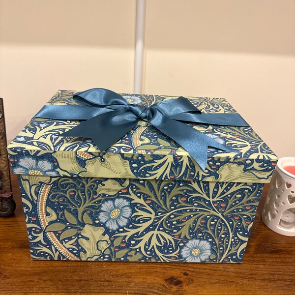 William Morris Box File - (A4) Office Collection & Stationery Handmade ...
