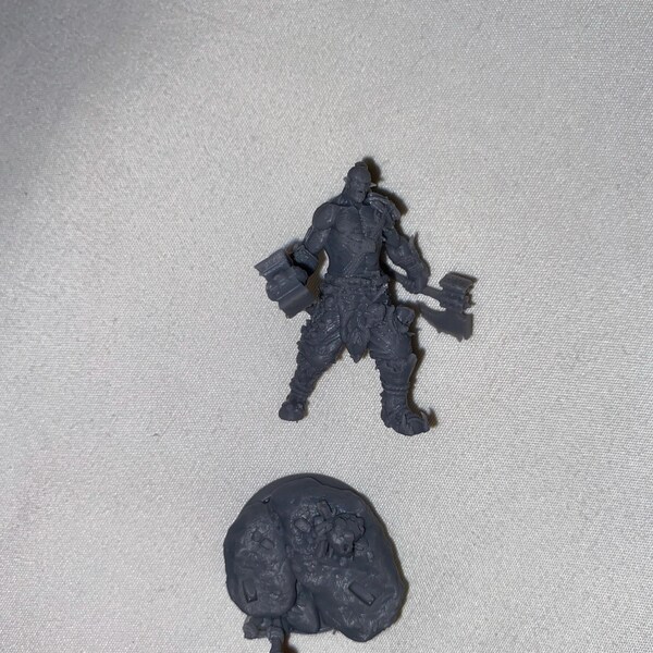 Orc Orog / Half-orc Fighter Barbarian DND Resin 28mm Scale Dungeons ...