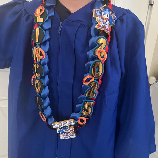 Hello Kitty Graduation Leis / Graduation Gift /dodgers Lei/ Kuromi Lei ...
