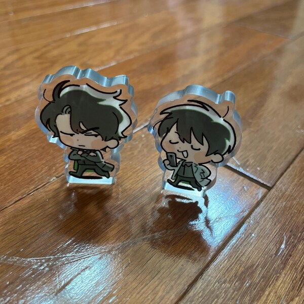 Orv Thick Acrylic Stand - Etsy
