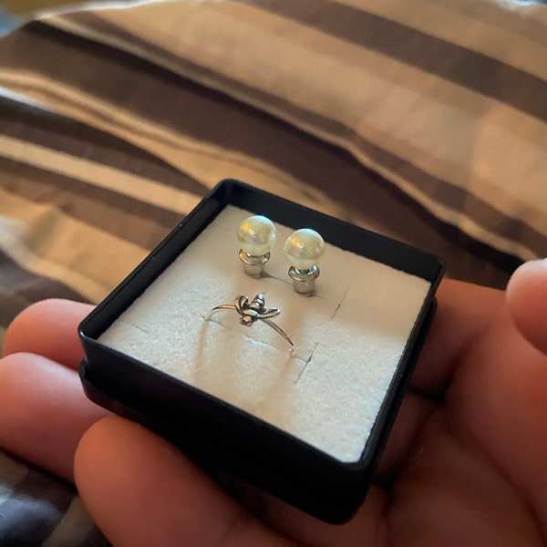 Tiny Bee Conch Hoop, Gold Conch Ring, Bee Cartilage Earring, Sterling ...