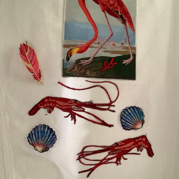 Appliqué - Elegant Embroidered Feather in Magenta, Red and Metallic ...