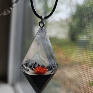 Wolf Pendant Wolf Accessory Resin Necklace Personalized - Etsy