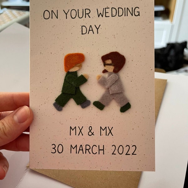 Carden Post Cymraeg 'cariad Yw Cariad' Llwy Bren Enfys // Welsh 'love ...