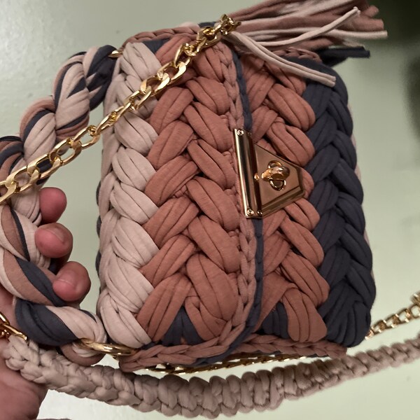 Crochet Raffia Oyster Shell Bag | Pearly Mussel Crossbody Bag | Knitted ...