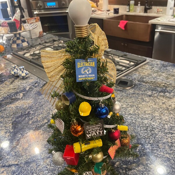 OB/GYN / Obstetrician / Obstetrics Themed 18" Christmas Tree - Etsy