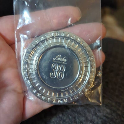 Fallout Platinum Poker Chip Lucky 38 - Etsy