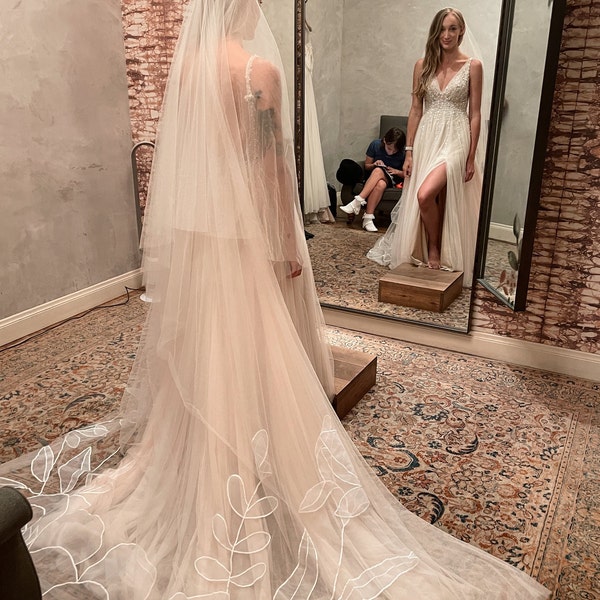 LILLY /chapel Organza Floral Veil/ Custom Veil/ Chapel Wedding Veil ...