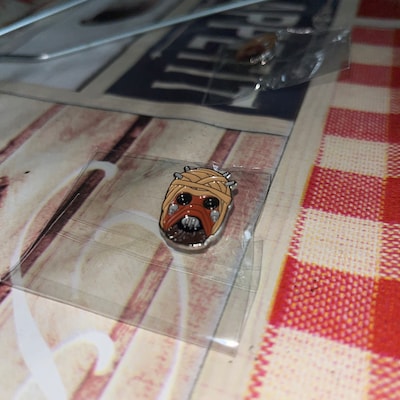 Trust Me I M the Doctor Pin max.dim 22mm DR WHO Tardis - Etsy