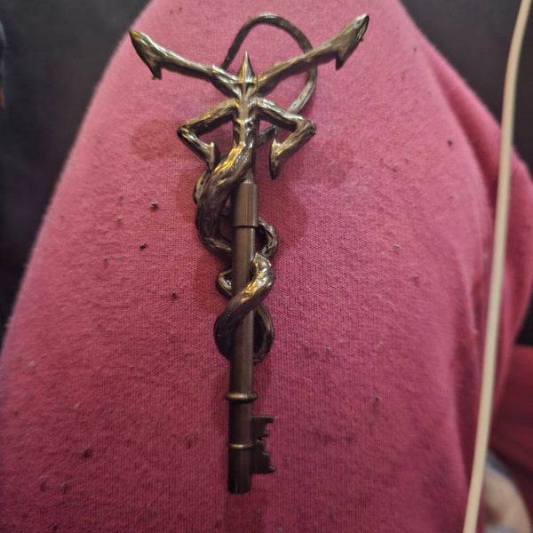 Resident Evil 4 Insignia Key - Resin Resident Evil Key! High Standard ...