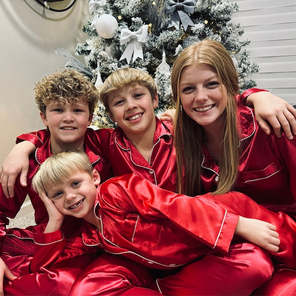 Personalized Satin Christmas Pajamas: Xmas Family Pjs L+L - Etsy