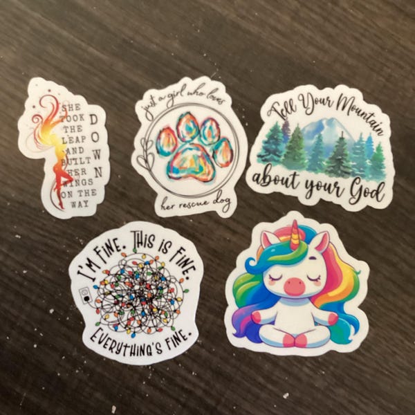 I'm Fine Everything is Fine Sticker, Christmas Sticker, Funny Laptop ...