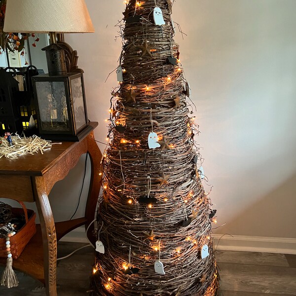 Wood Pedestal Risers, Small Plant Risers, Walnut Stained Risers , Black ...