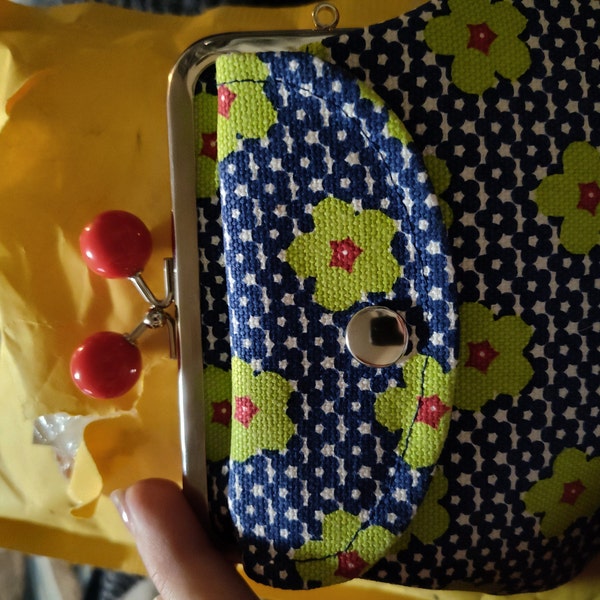 Rose Weaved Metal Clasp Pouch / Kiss Lock Makeup Pouch / Japanese ...