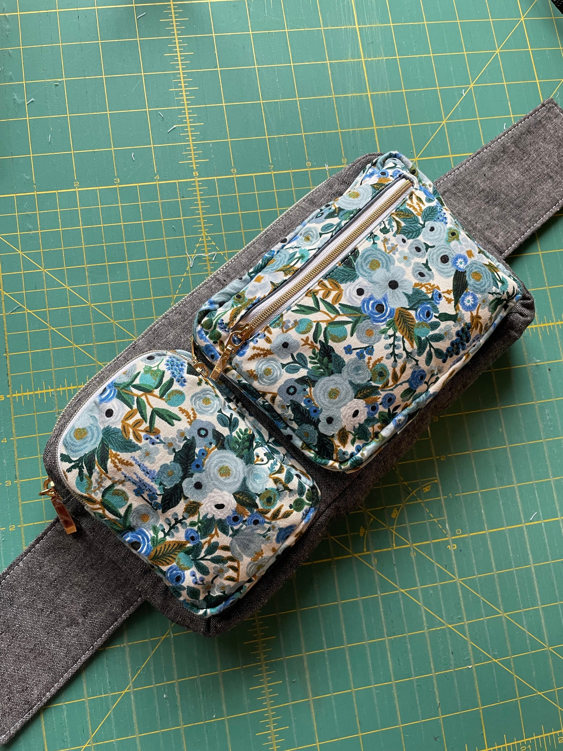 iThinksew - Patterns and More - Austin Sling Bag PDF Pattern