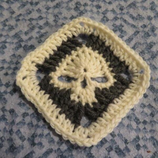 Spooky Skull Granny Square Crochet Pattern - With DIAGONAL Option - Etsy