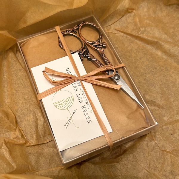 Dragonfly Embroidery Scissors • Unique Garden Theme Quilting Scissors ...