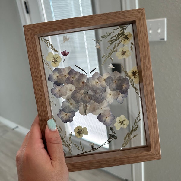 Dark Tones Pressed Flowers Frame, Wooden Stand Dried Flower Frame ...