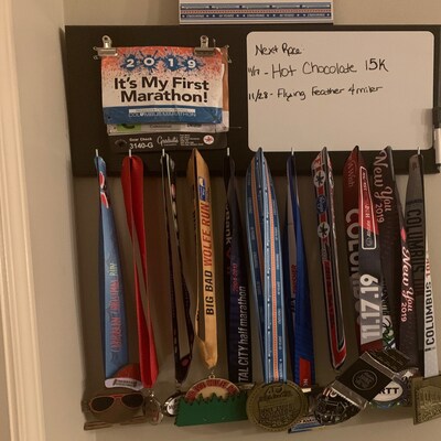 Running Medal Holder Medal Display Rack Race Bib Holder - Etsy