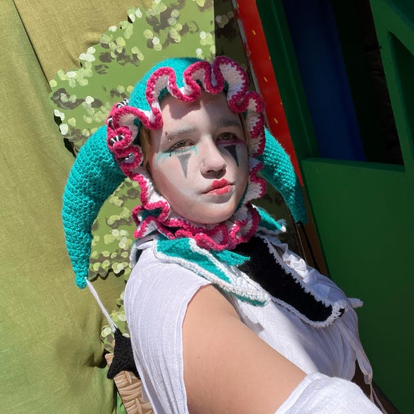 Veiled Escoffion Hat Pattern - Medieval Princess Bonnet Crochet Pattern ...
