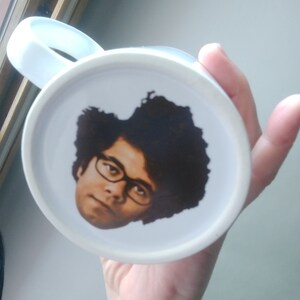 The IT Crowd Mug/cup Maurice Moss Richard Ayoade Face Geek Nerd ...