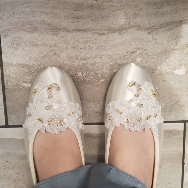 Brides White Wedding Flats,satin OFF-WHITE Shoes Lace Applique With ...