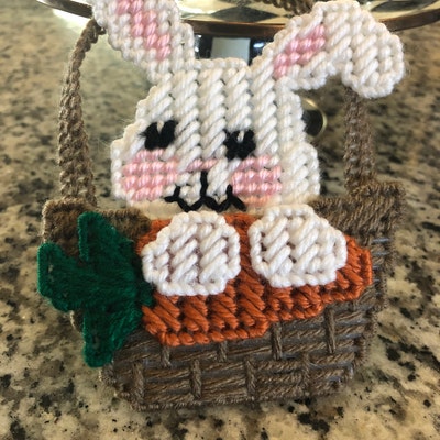 Plastic Canvas Monogram Keychain - Etsy