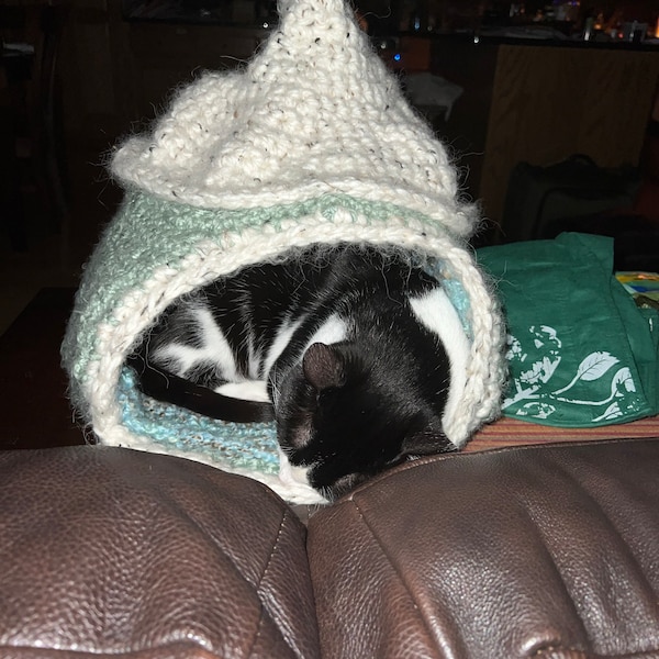 Cozy Cat House Crochet Pattern, Small Dog Bed, Pet Cave (PDF Download ...