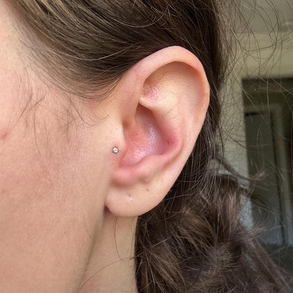 14k Solid Gold Solitaire Diamond Cartilage Earring Screw on Flat Back ...