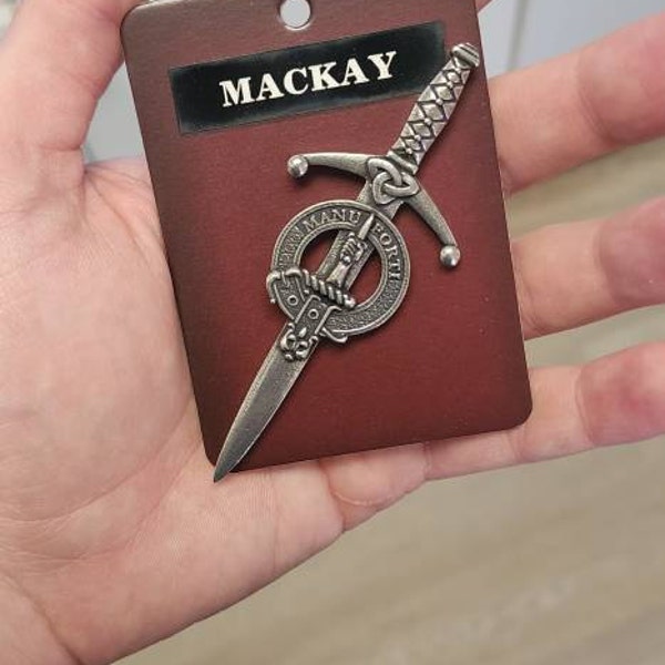 Mackay Clan Crest Kilt Pin - Gaelic Themes Kilt Pin - Manu Forti - Etsy