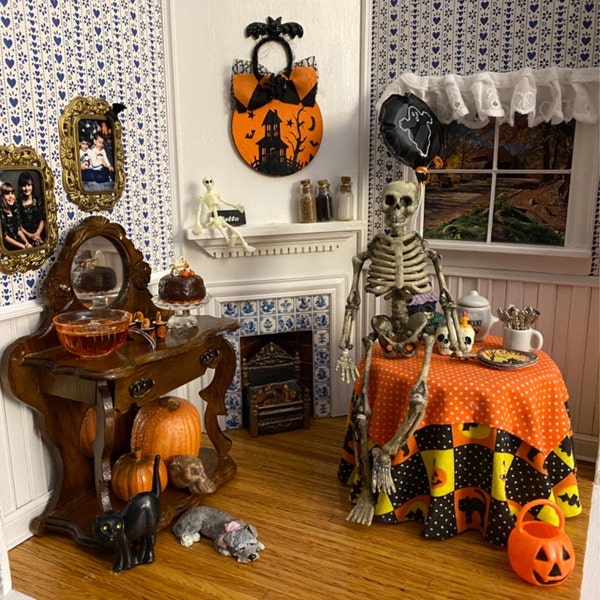 Miniature Hanging Halloween Decorations, Halloween Miniatures ...