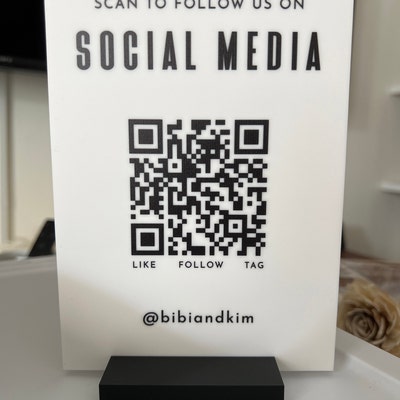QR Code Social Media Sign, Scannable Acrylic Social Media Sign ...